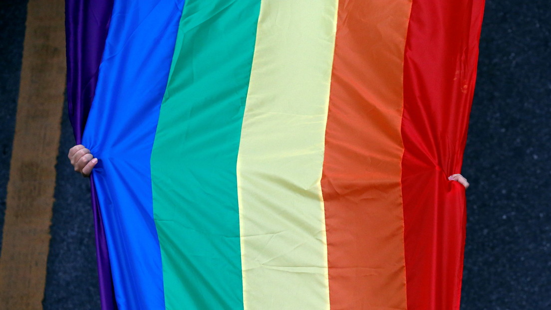 Colectivos LGBT en Tarija piden la iza de la bandera del arcoíris en ...