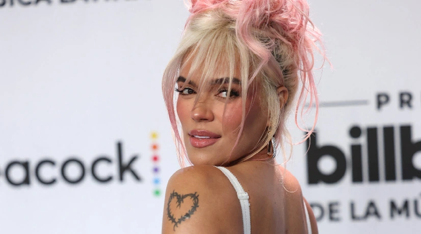 El microbikini XXS que lució Karol G en playas de República Dominicana